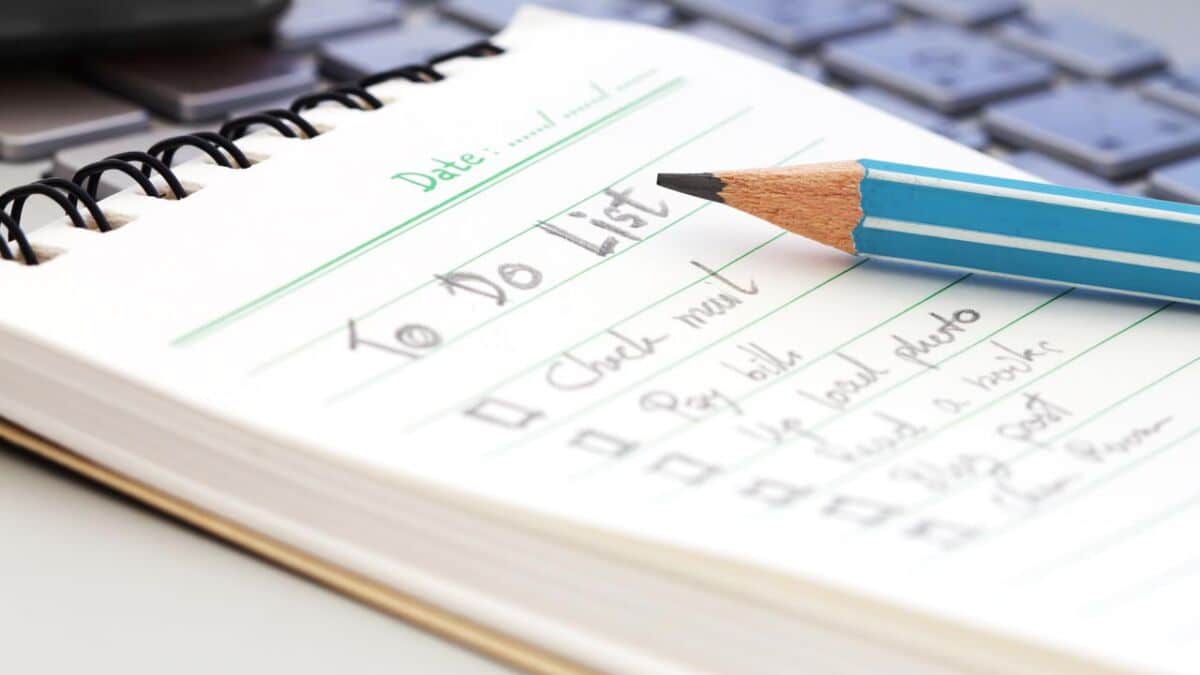Entspannter einschlafen: To-Do-Listen schreiben | 95.5 Charivari